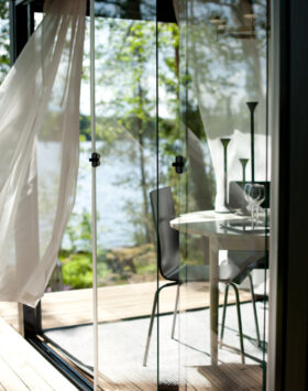 Esileht - Klaasterrass